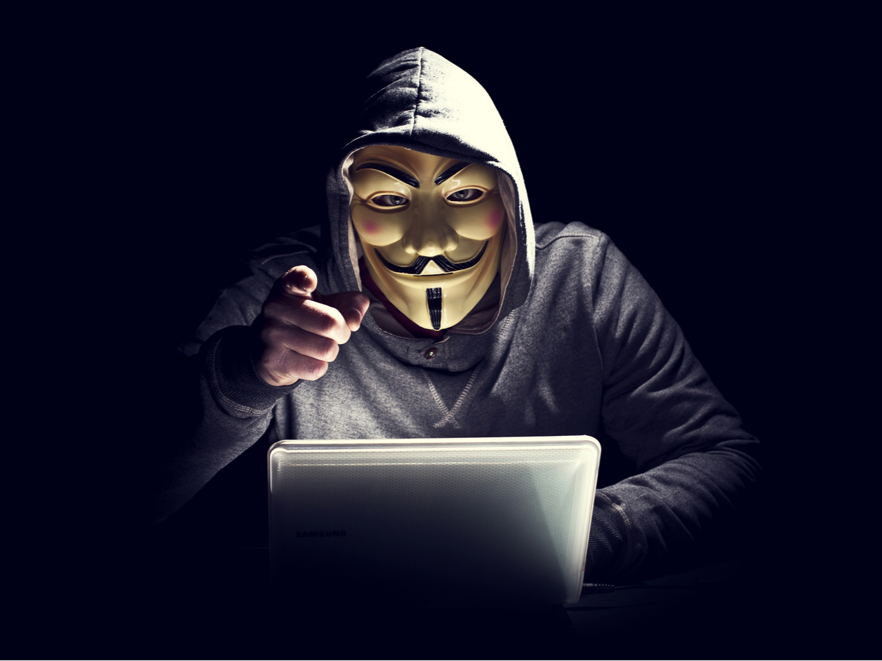 TOP 10 Hacker Nổi Tiếng Nhất Việt Nam - TOP10AZ